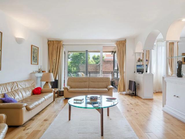 Apartment at Hall Road, City of Westminster
