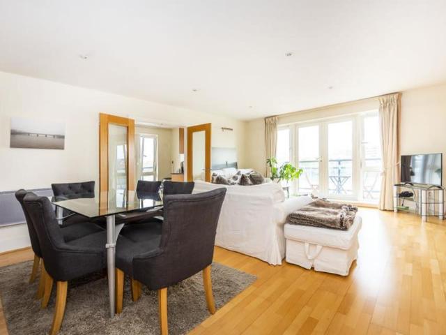Apartment at Hall Road, City of Westminster
