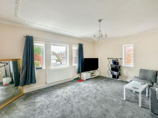 Apartment at Hallgate, Cottingham