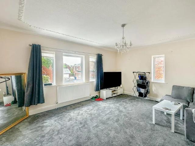 Apartment at Hallgate, Cottingham