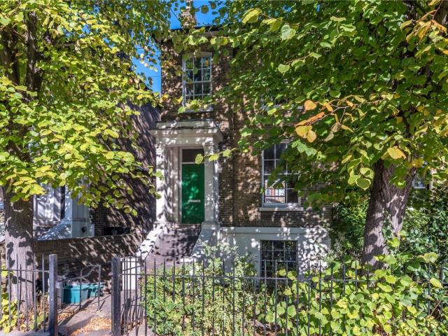 Apartment at Halliford Street, Greater London