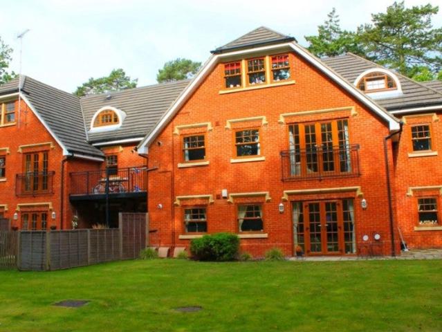 Apartment at Hambleton Close, Surrey Heath