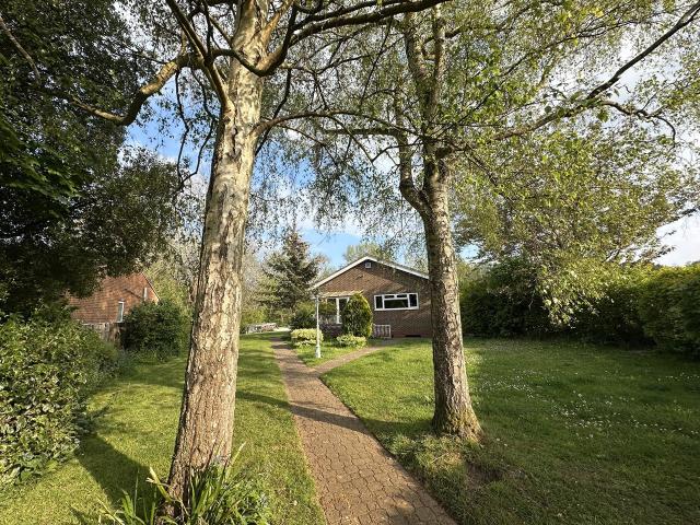 Apartment at Hamhaugh Island, Borough of Spelthorne