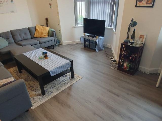 Apartment at Hamilton Street, Cardiff