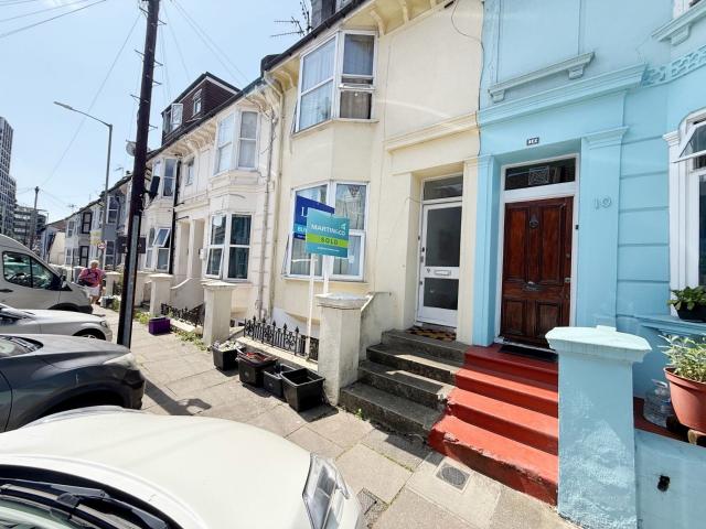 Apartment at Hamilton Road, Brighton