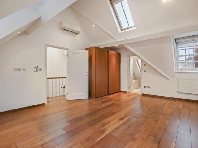Apartment at Hamilton Terrace, City of Westminster