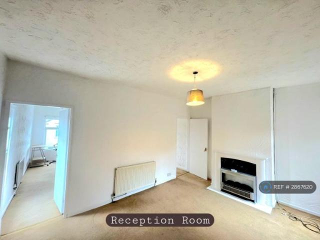 Apartment at Hamil Road, Stoke on Trent