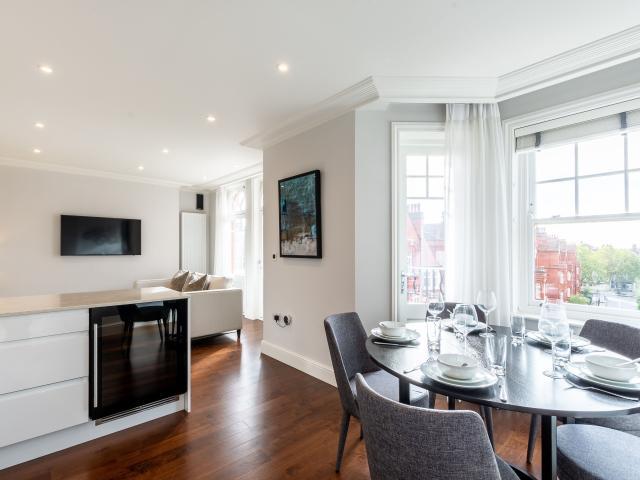 Apartment at Hamlet Gardens, Greater London