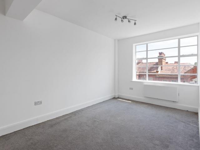 Apartment at Hamlet Gardens, Greater London