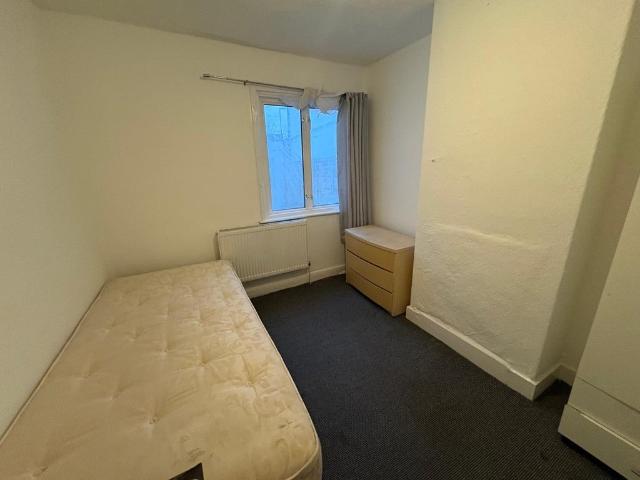 Apartment at Hammond Road, Greater London