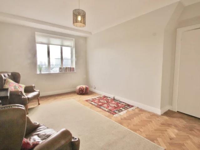 Apartment at Hammersmith Road, Greater London