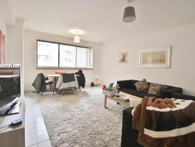 Apartment at Hammersmith Road, Greater London