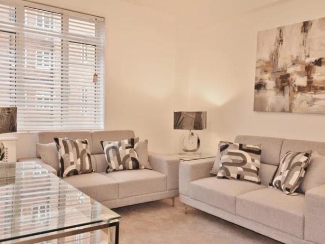 Apartment at Hammersmith Road, Greater London