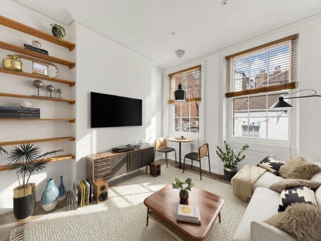 Apartment at Hampstead High Street, Greater London