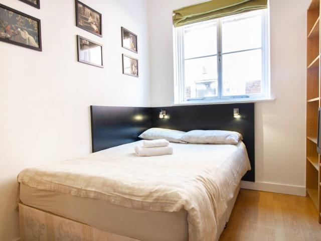 Apartment at Hampstead High Street, Greater London