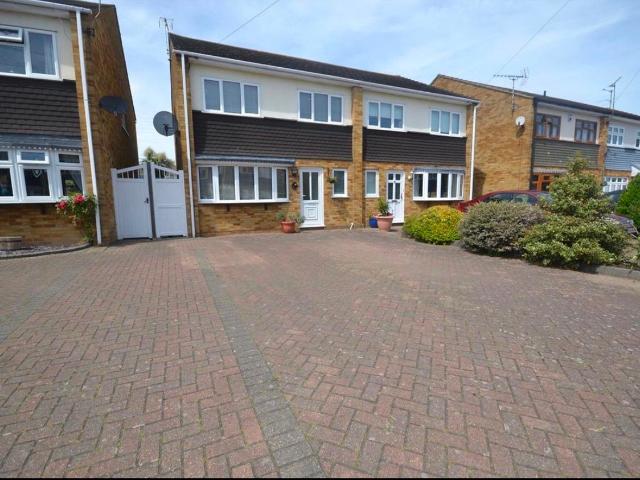 Apartment at Hampshire Gardens, Linford