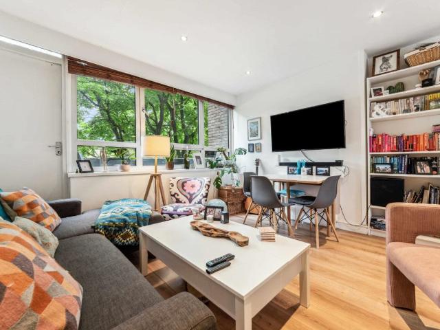 Apartment at Hampson Way, Greater London