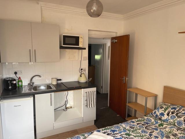 Apartment at Hampton Court Road, Greater London