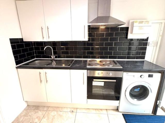 Apartment at Hampton Road, Greater London