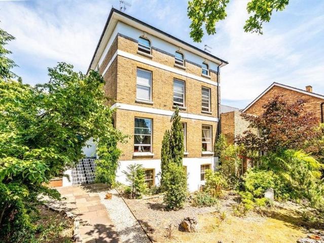 Apartment at Hampton Road, Greater London