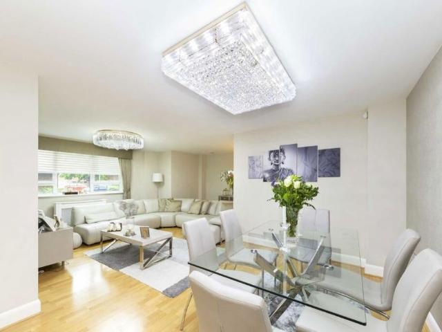 Apartment at Hanger Green, Greater London