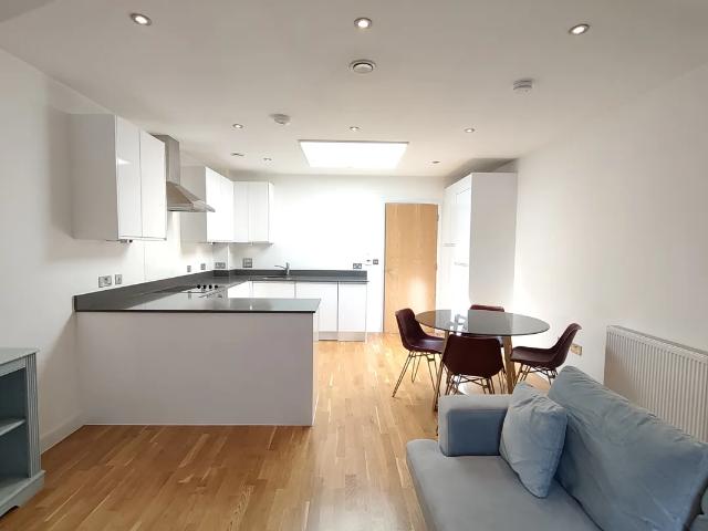 Apartment at Hanger Lane, Greater London