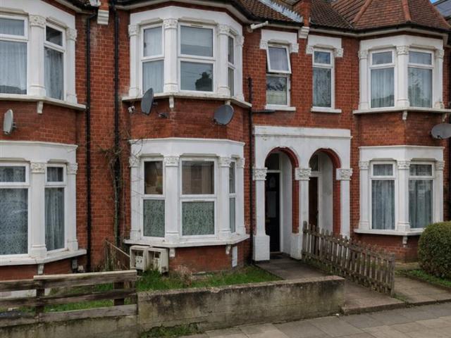 Apartment at Handsworth Road, Greater London