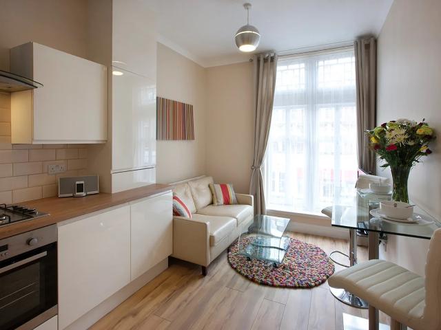 Apartment at Hanover Park, Greater London