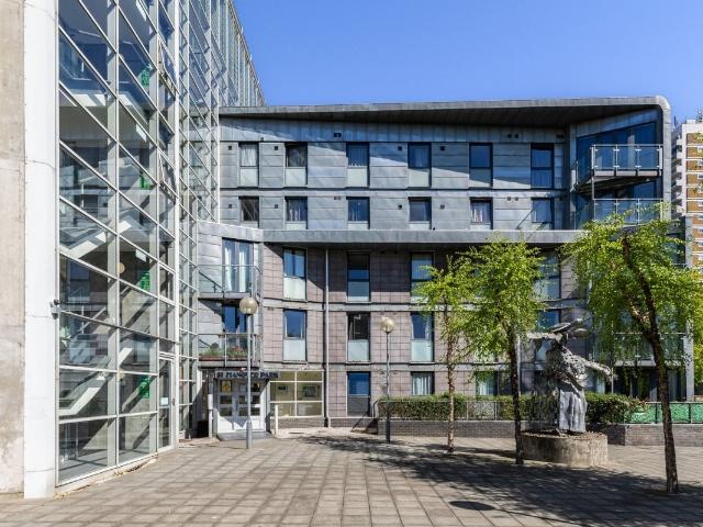 Apartment at Hanover Park, Greater London