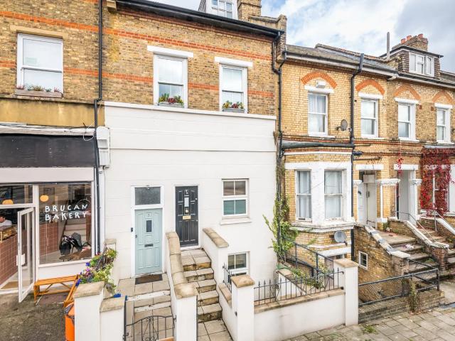 Apartment at Hannen Road, Greater London