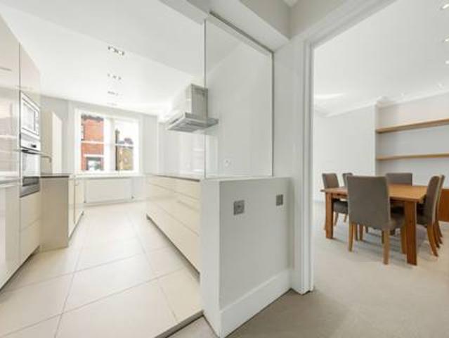 Apartment at Hans Crescent, Greater London
