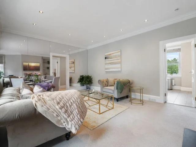 Apartment at Hans Place, Greater London
