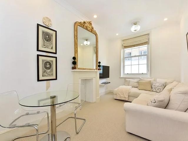 Apartment at Hans Place, London