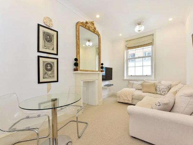 Apartment at Hans Place, London