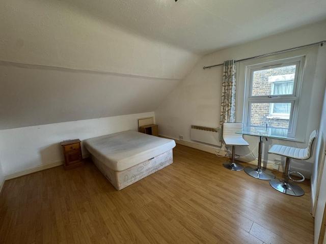 Apartment at Hanworth Road, Greater London