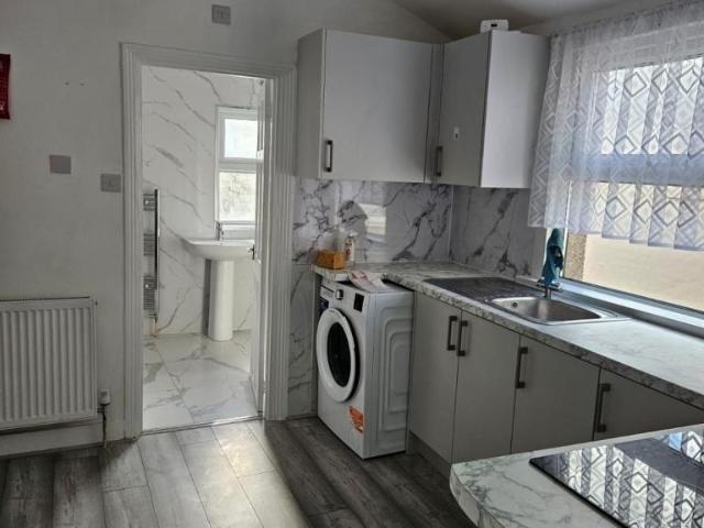 Apartment at Harcourt Road, Greater London