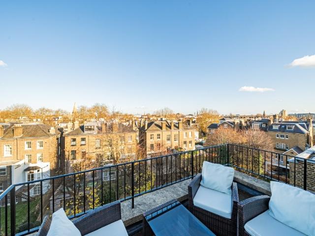 Apartment at Harcourt Terrace, Greater London