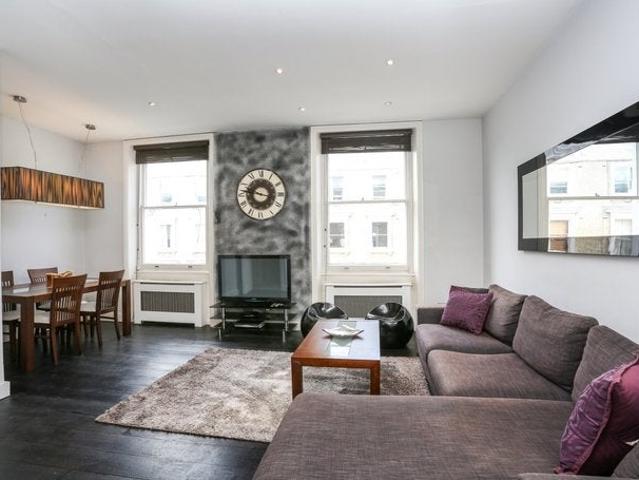 Apartment at Harcourt Terrace, Greater London