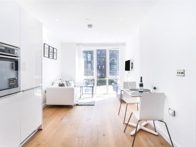 Apartment at Harbour Exchange Square, Greater London