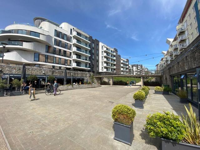 apartment at Harbourside, Invicta, BS1 5SW