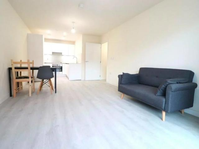 Apartment at Hargrave Drive, Greater London