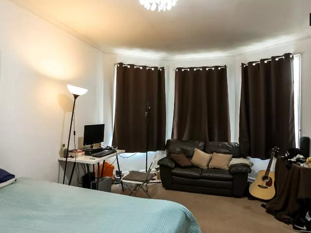 Apartment at Hardwicke Road, Greater London