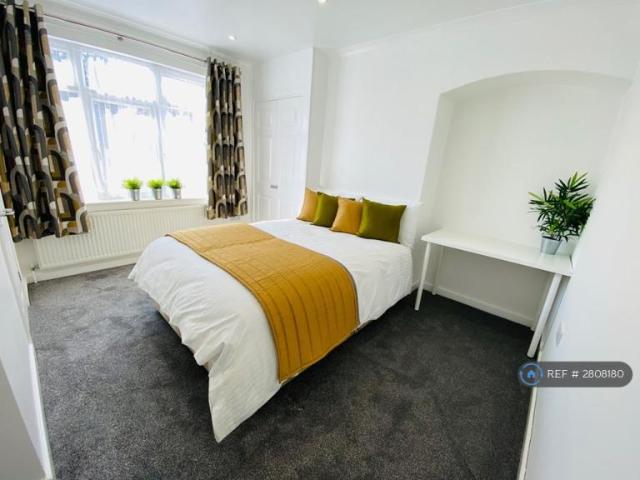 Apartment at Harefield Road, Southampton