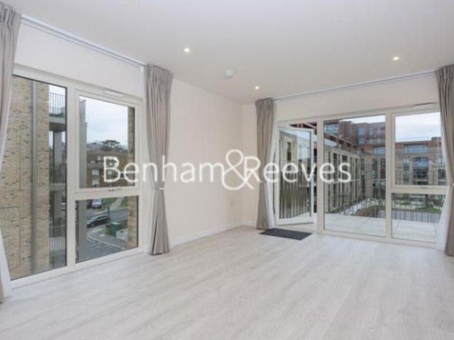 Apartment at Harewood Avenue, Swanwick