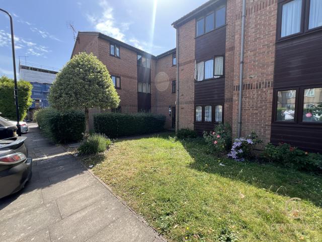 Apartment at Harewood Terrace, Greater London