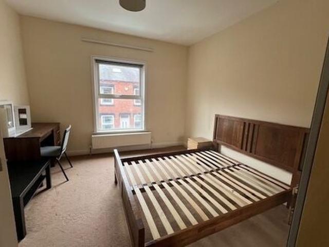 Apartment at Harold Mount, Leeds
