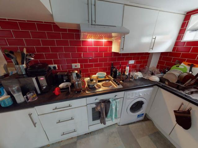 Apartment at Harold Avenue, Leeds