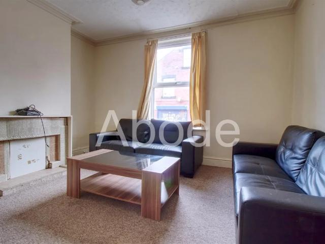 Apartment at Harold Avenue, Leeds