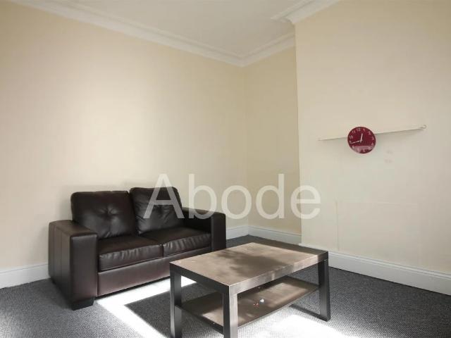 Apartment at Harold Walk, Leeds