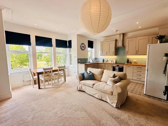 Apartment at Harlow Moor Drive, Harrogate